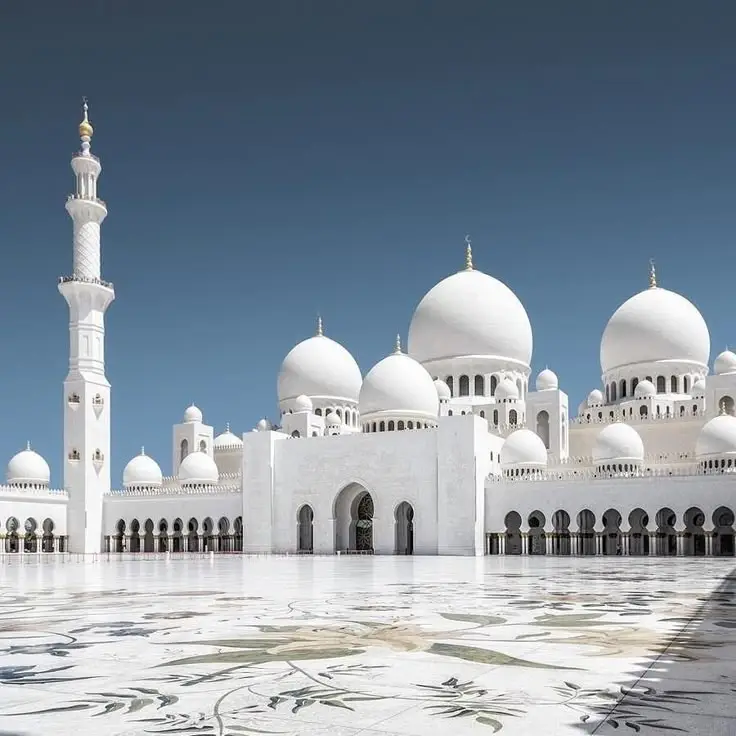 Sheikh Zayed Grand Mosque Tour –Architecture, Culture & Spiritual